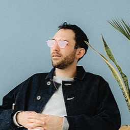 Dan Shake | Instagram, YouTube, Spotify, Facebook | Linktree