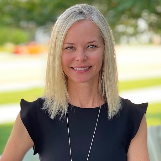 Kelli Clark | REALTOR® | Instagram, Facebook, TikTok | Linktree