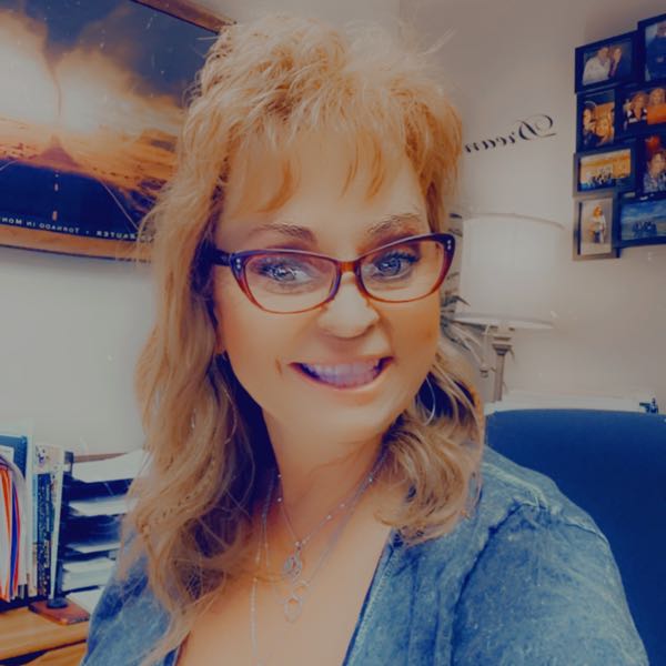 allthingsaudra | Instagram, Facebook | Linktree