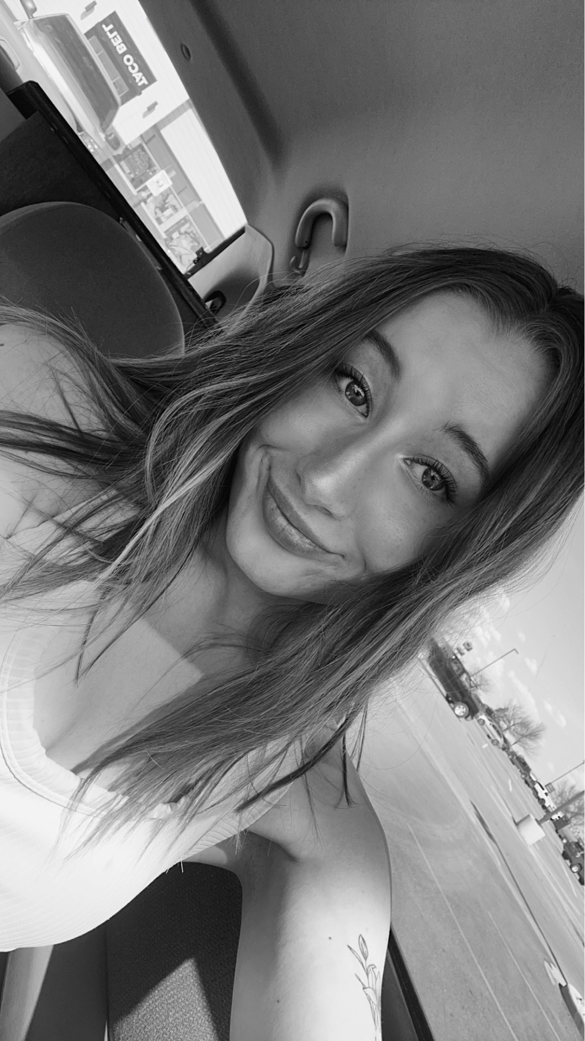 KENNA LEE | Instagram, TikTok | Linktree