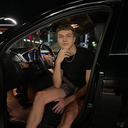 Andre Bourgeix | Twitter, Instagram, YouTube, TikTok | Linktree