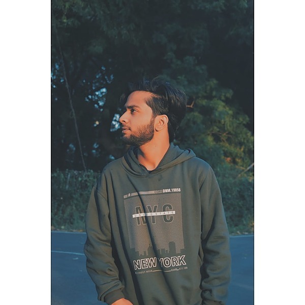 Adnan Hamid | Twitter, Instagram, Facebook | Linktree