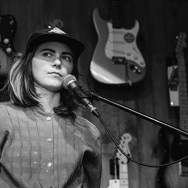 Kayla the Crow | Instagram, TikTok | Linktree