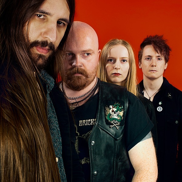 NAUT | Instagram, Facebook | Linktree