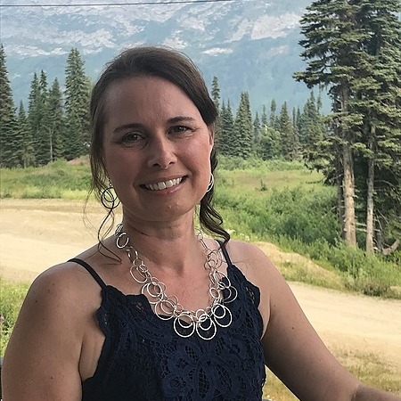 Lisa Adair | Twitter, Instagram, Facebook, TikTok | Linktree