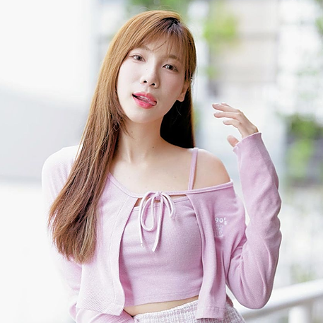 uu.eung | Twitter, Instagram, Facebook, TikTok | Linktree