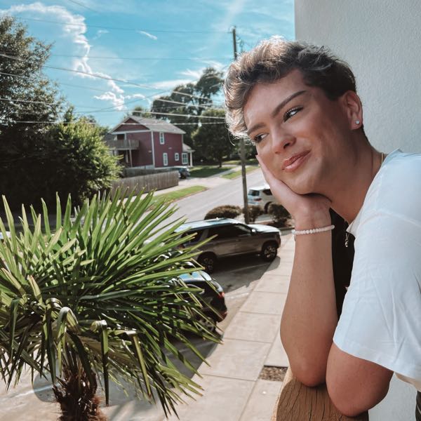 HIII | Instagram, TikTok | Linktree