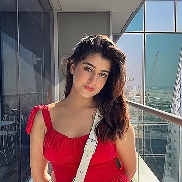 Swati Chauhan | Instagram | Linktree