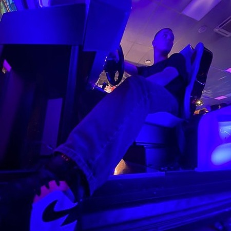 @Atsu | Twitter, Instagram, YouTube, Twitch | Linktree