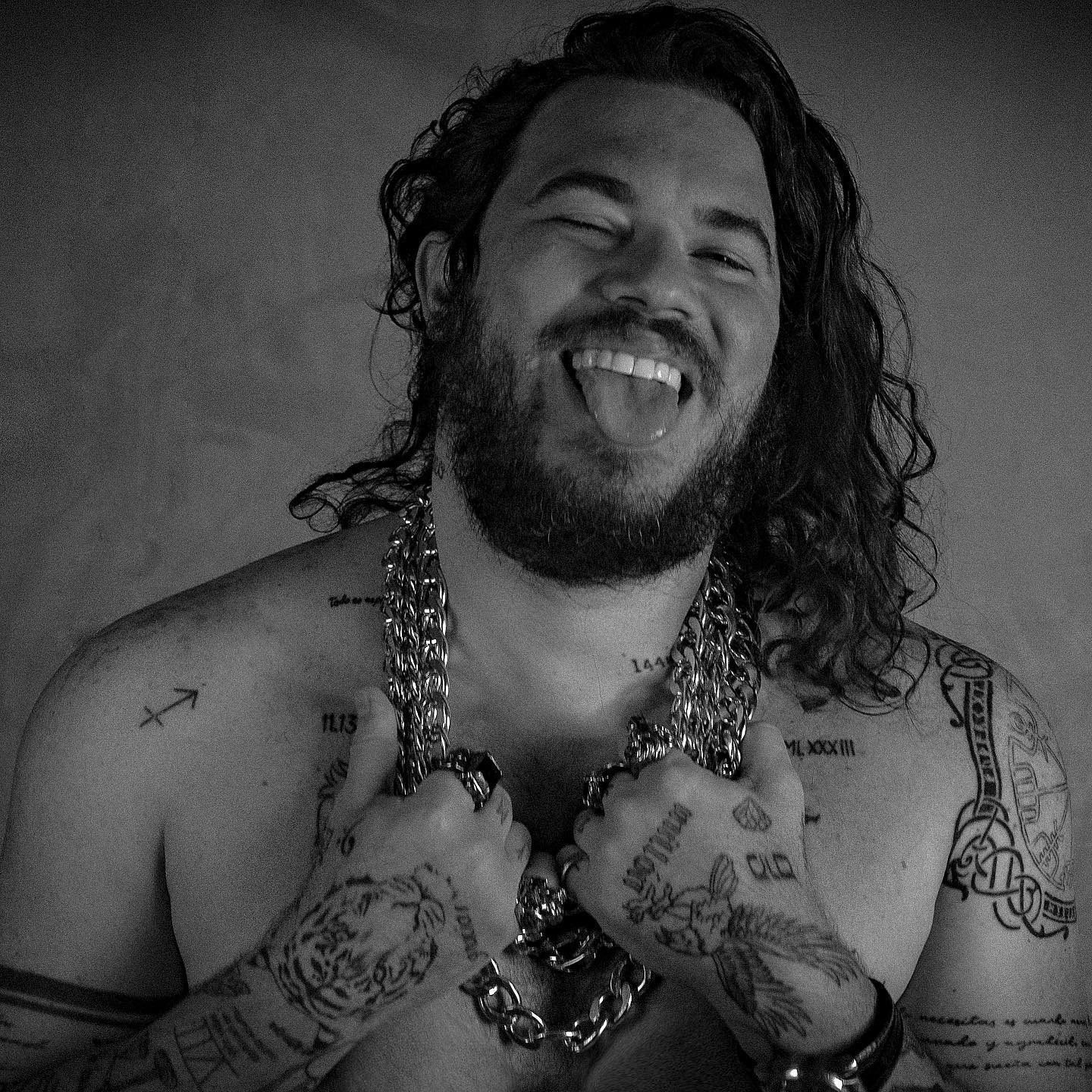 Neiko | Twitter, Instagram, Facebook | Linktree