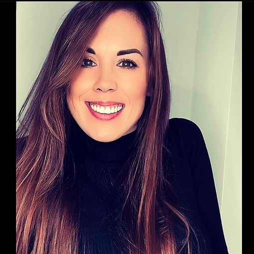 JustSareBear | Instagram, Facebook, TikTok | Linktree