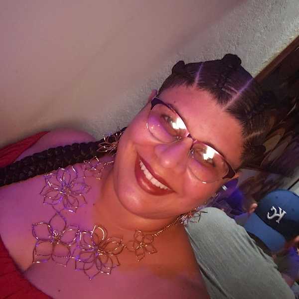 Lisa R Casanova Del Moral | Twitter, Instagram, Facebook | Linktree