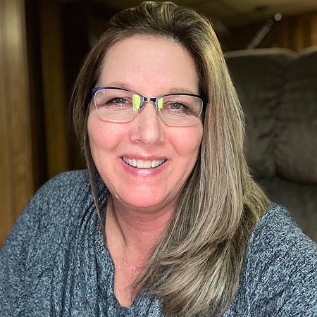 @betsy.squires | Instagram, Facebook | Linktree