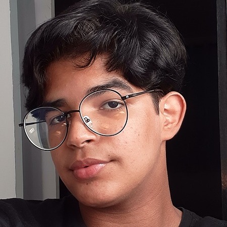 Alex | Twitter, Instagram, TikTok | Linktree