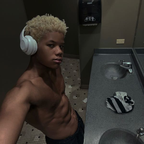 Marcus | Twitter, Instagram, Facebook, TikTok | Linktree