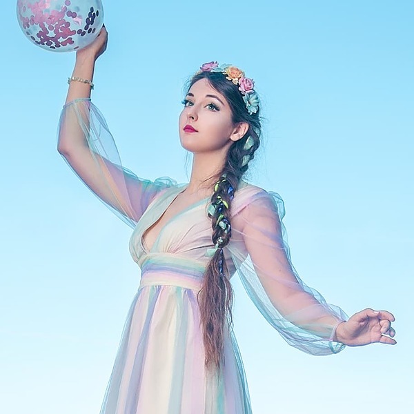 Tsuna Midori | Facebook | Linktree