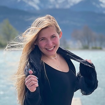 Chloé Duval officiel - Find Chloé Duval officiel Onlyfans - Linktree