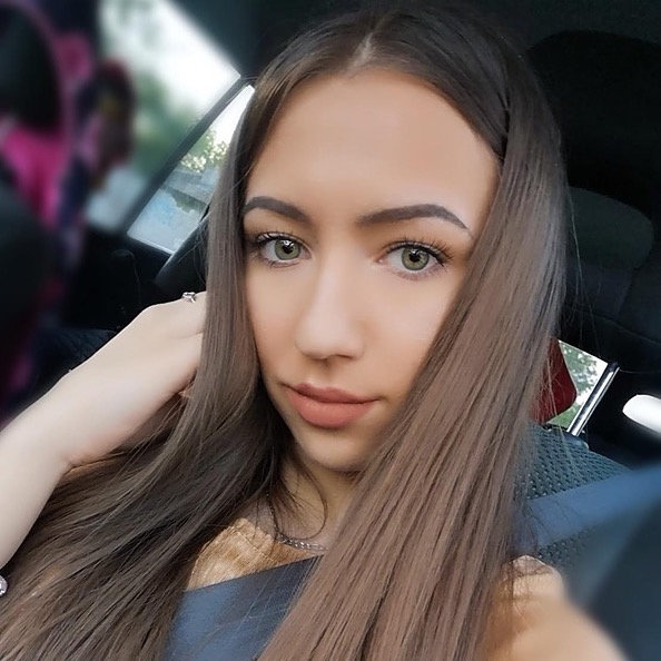 gabrielageorgieva.99 | Instagram, TikTok | Linktree