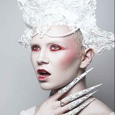 Kelsey Wolfe - Art Model | Instagram, Facebook | Linktree