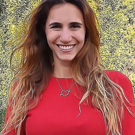 Victoria Mansur | Instagram, TikTok | Linktree