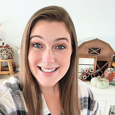 Chalk Couture With Liz Moore | Instagram, Facebook | Linktree