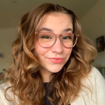 Emma-Jane Burian | Twitter, TikTok | Linktree