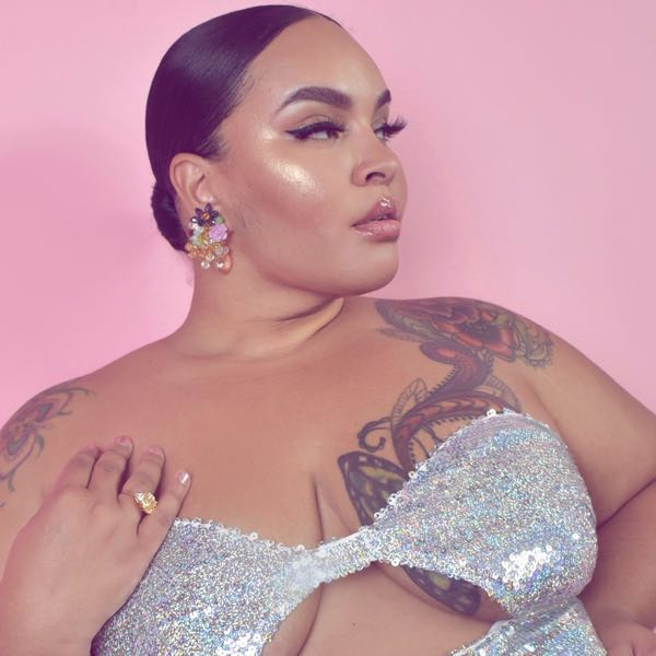 Taylee De Castro | Instagram, TikTok | Linktree