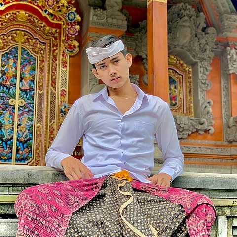 edwin_gst | Instagram, TikTok | Linktree