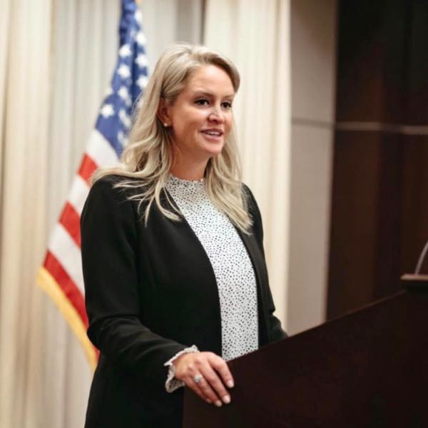 Major Mandy Feindt | Twitter, Instagram, YouTube, Facebook | Linktree