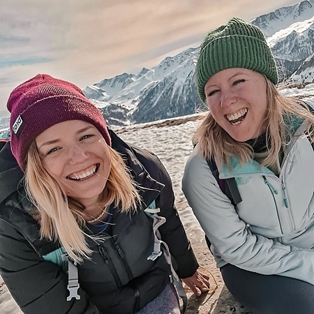 Blondes Living Boldly | Instagram, TikTok | Linktree