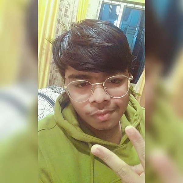 Ayush Sah | Twitter, Instagram, Spotify, Facebook | Linktree