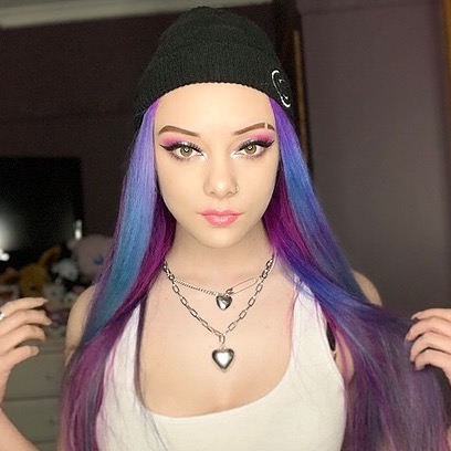 2bratty | Twitter, YouTube, TikTok, Twitch | Linktree