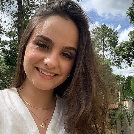 Dra Amanda Dias | Instagram | Linktree