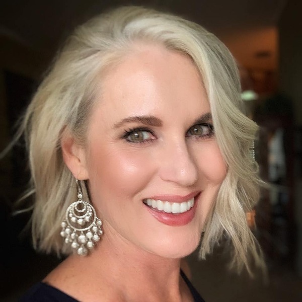 debsandidge | Twitter, Instagram, Facebook | Linktree