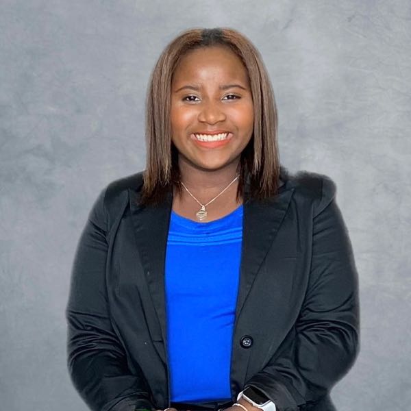 Lacey R. Reynolds | Twitter, Instagram, Facebook | Linktree