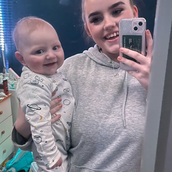 kaylee_j | Instagram, TikTok | Linktree