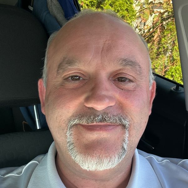 Chief Executive Officer | Facebook | Linktree