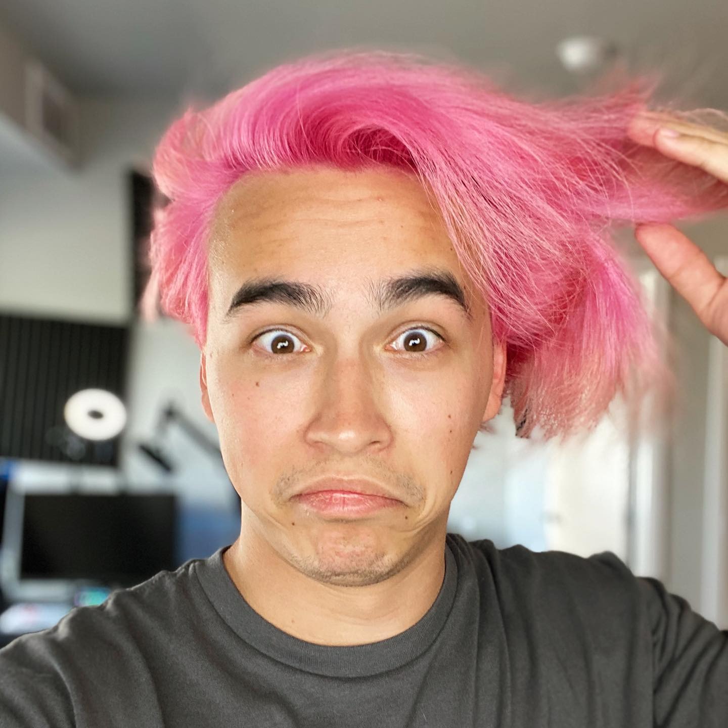 StaySteezzy | Twitter, Instagram, TikTok, Twitch | Linktree