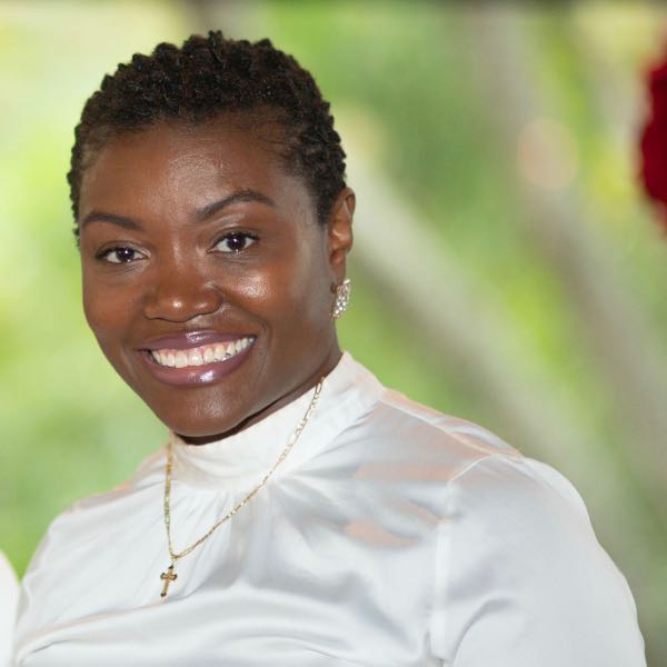 Anike Akinbode | Instagram | Linktree