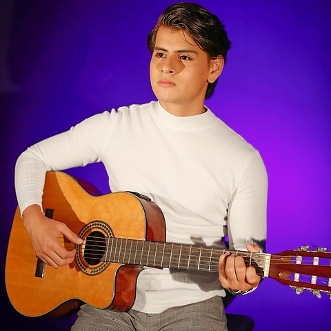 Jonathan Martinez | Instagram, Facebook, TikTok | Linktree