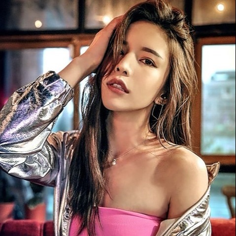 mita_mynerva | Instagram, Facebook | Linktree