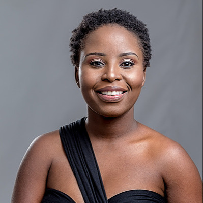 Lady_Tshawe | Twitter, YouTube, Facebook, TikTok | Linktree