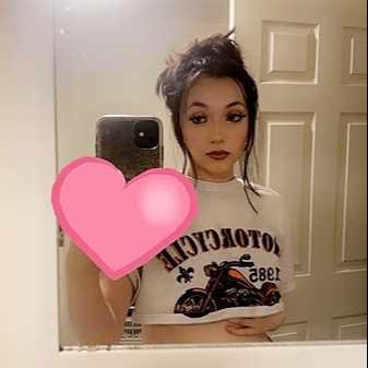 raylynne_ | Twitter, Instagram, TikTok, Twitch | Linktree