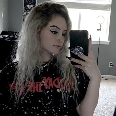 megann_eliizabeth | TikTok, Twitch | Linktree