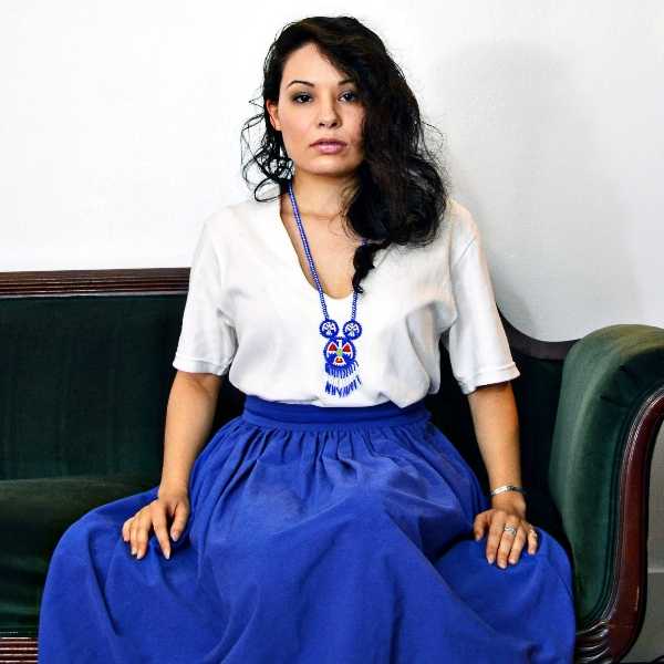 Anna Maria Garza | Instagram | Linktree