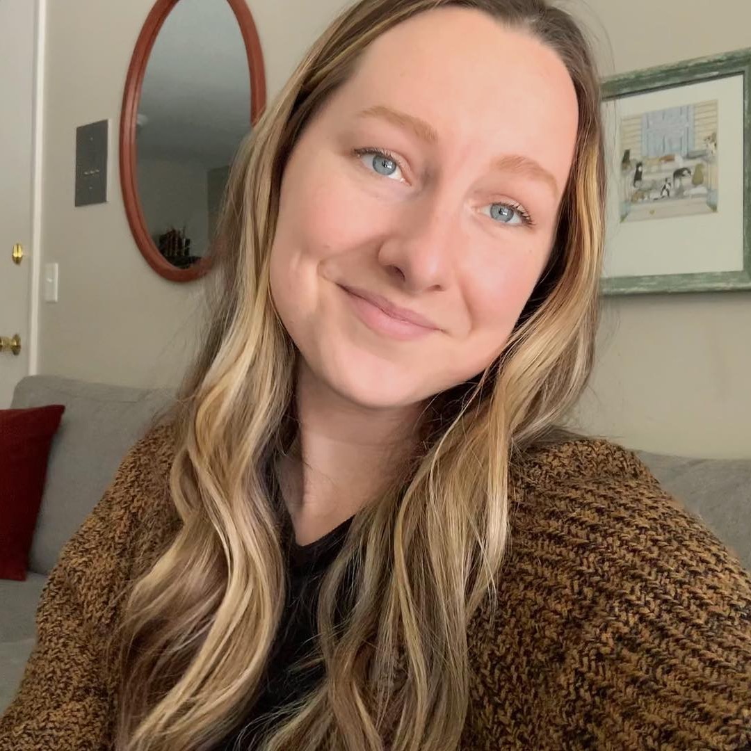 Courtney Hennigan | Instagram, TikTok | Linktree