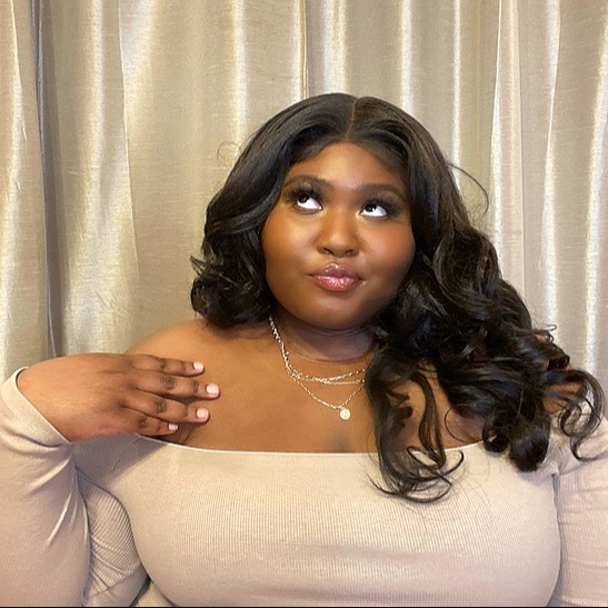 @Queen Cierra👑 | Instagram, TikTok | Linktree