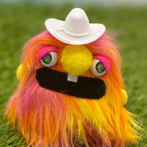 Plush Pals | Twitter, Instagram, TikTok | Linktree