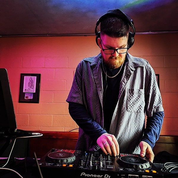 DJ Michael Loco | Instagram, Facebook | Linktree