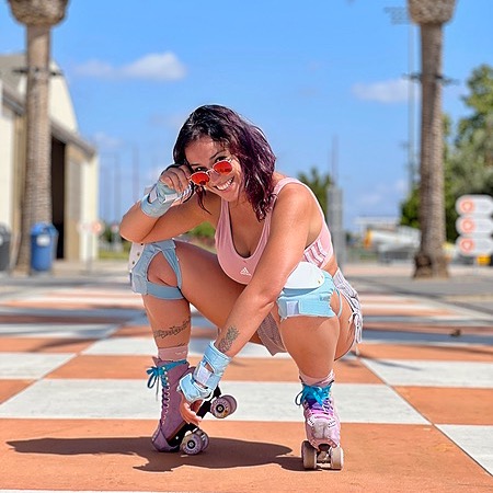 Meg | Instagram, TikTok, Twitch | Linktree